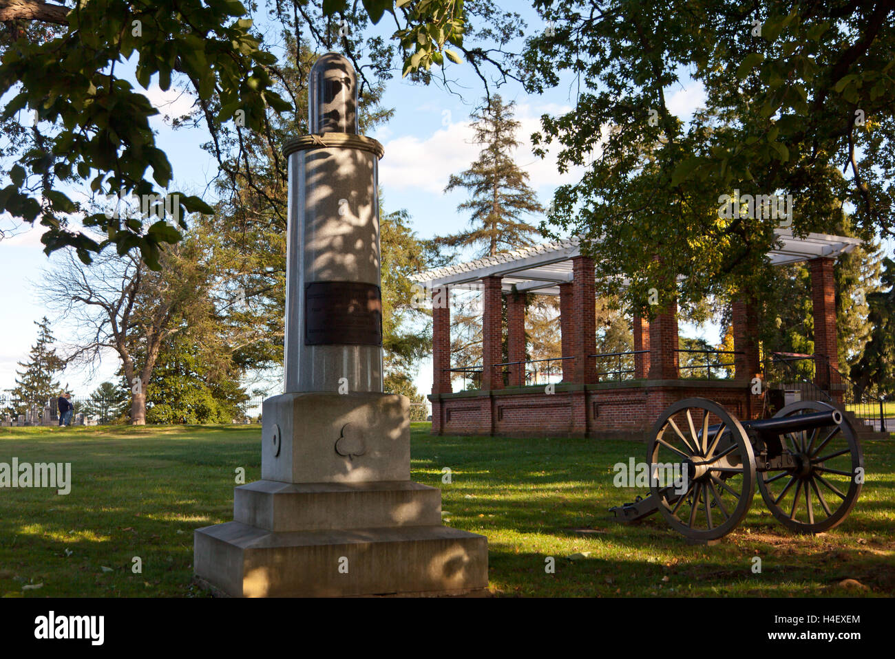Monument at Gettysburg National Cemetery Stock Photo - Alamy
