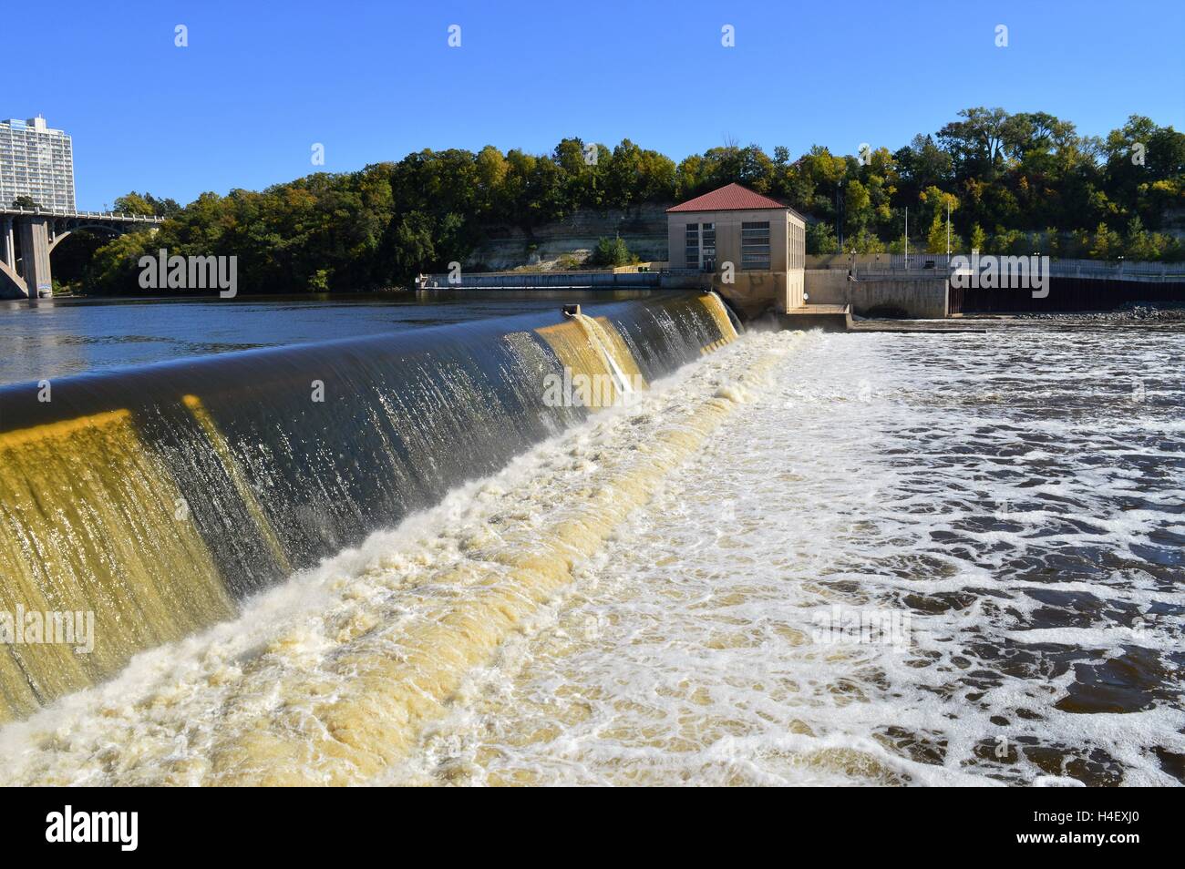 Waterfall at the Ford Dam in Minneapolis Minnesota Stock Photo - Alamy