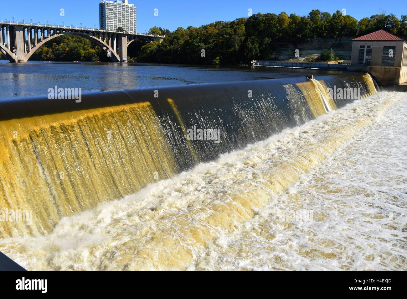 Waterfall at the Ford Dam in Minneapolis Minnesota Stock Photo - Alamy