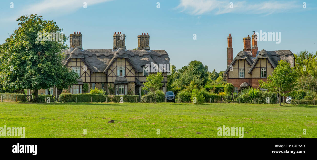 Houses around Village Green at Somerleyton, Norfolk, England Stock ...
