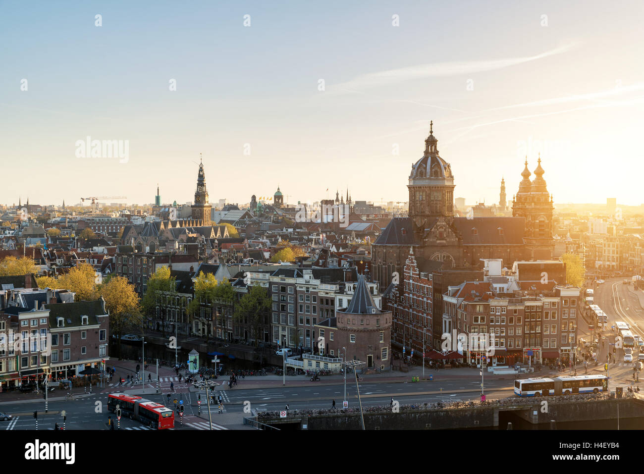 Skyline of the city of amsterdam hi-res stock photography and images ...
