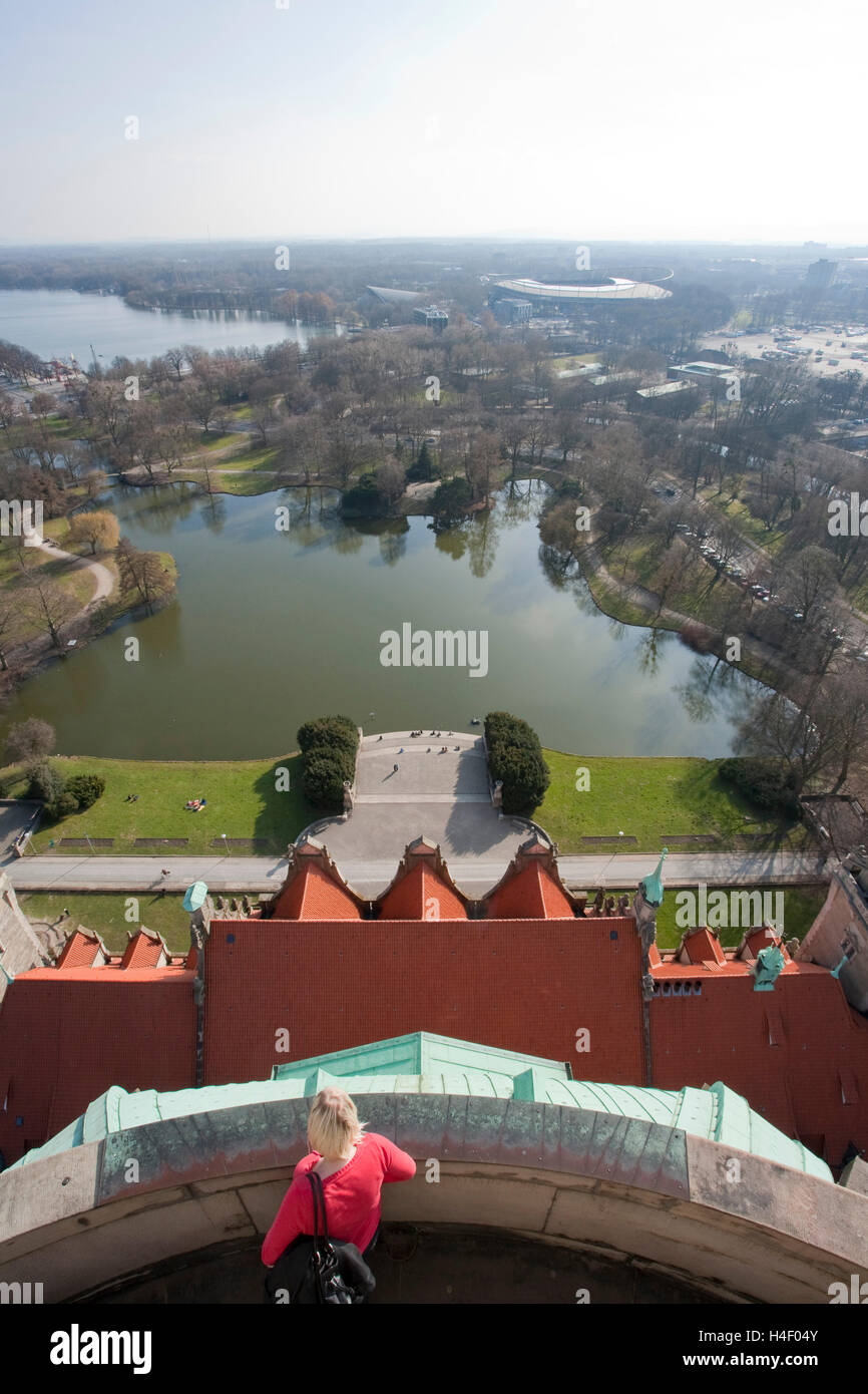 New city hall, overlooking the Maschteich pond and Maschsee lake ...