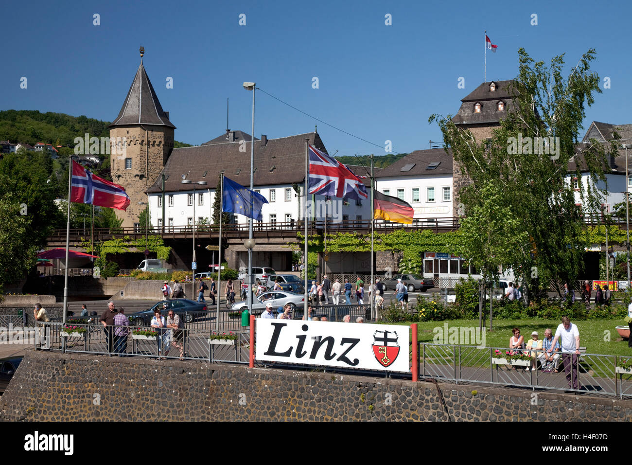 Linz castle hi-res stock photography and images - Alamy