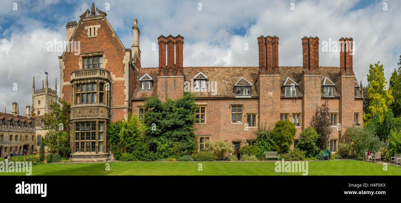 Buildings pembroke college cambridge hi-res stock photography and ...