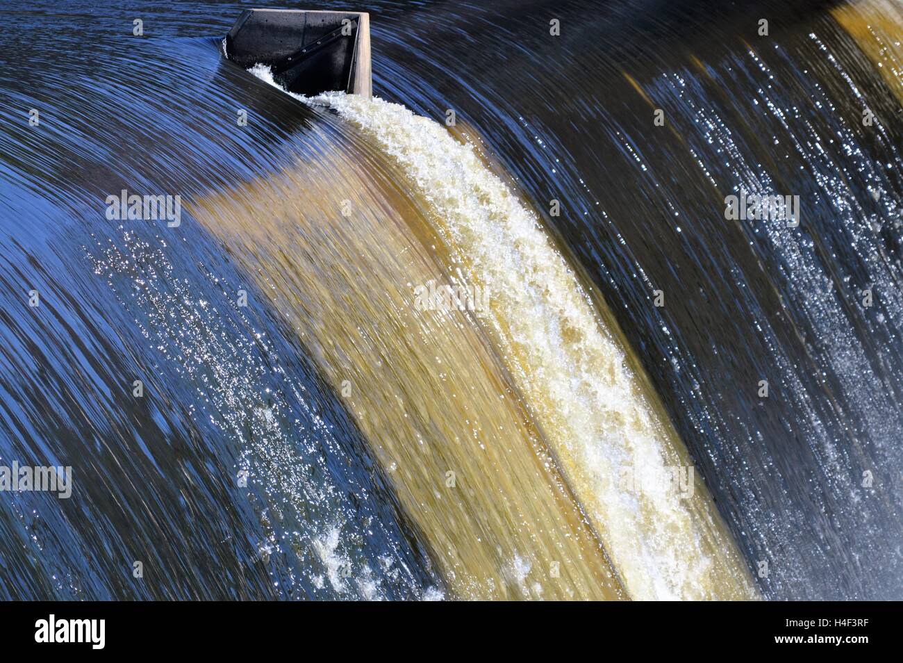 Waterfall at the Ford Dam in Minneapolis Minnesota Stock Photo - Alamy