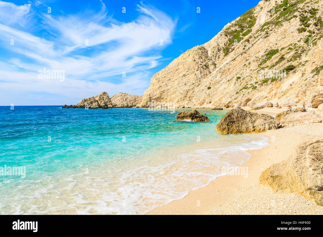 Beautiful and rocky cliff hi-res stock photography and images - Alamy