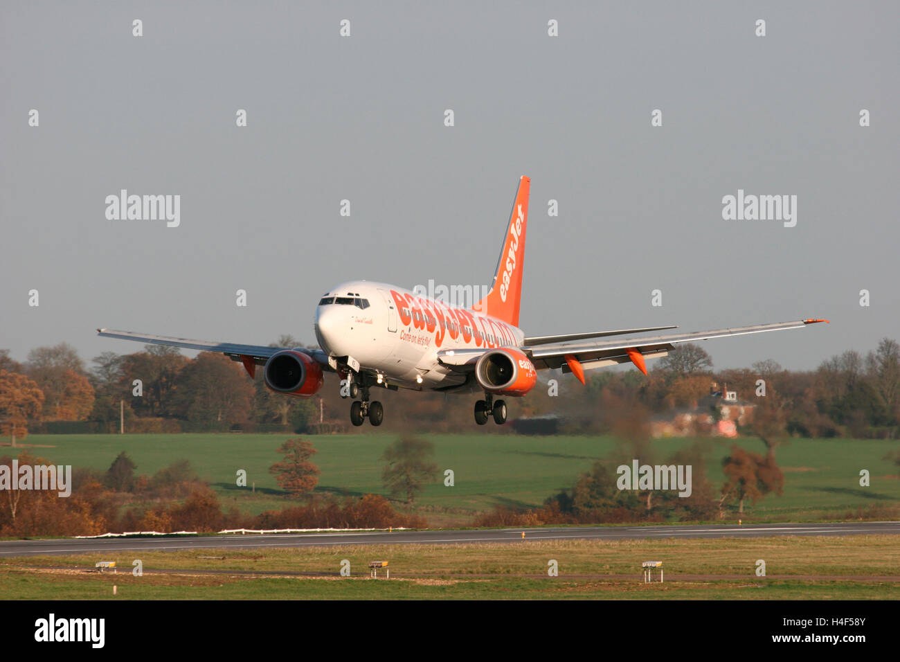 Easyjet Boeing 737 High Resolution Stock Photography and Images - Alamy