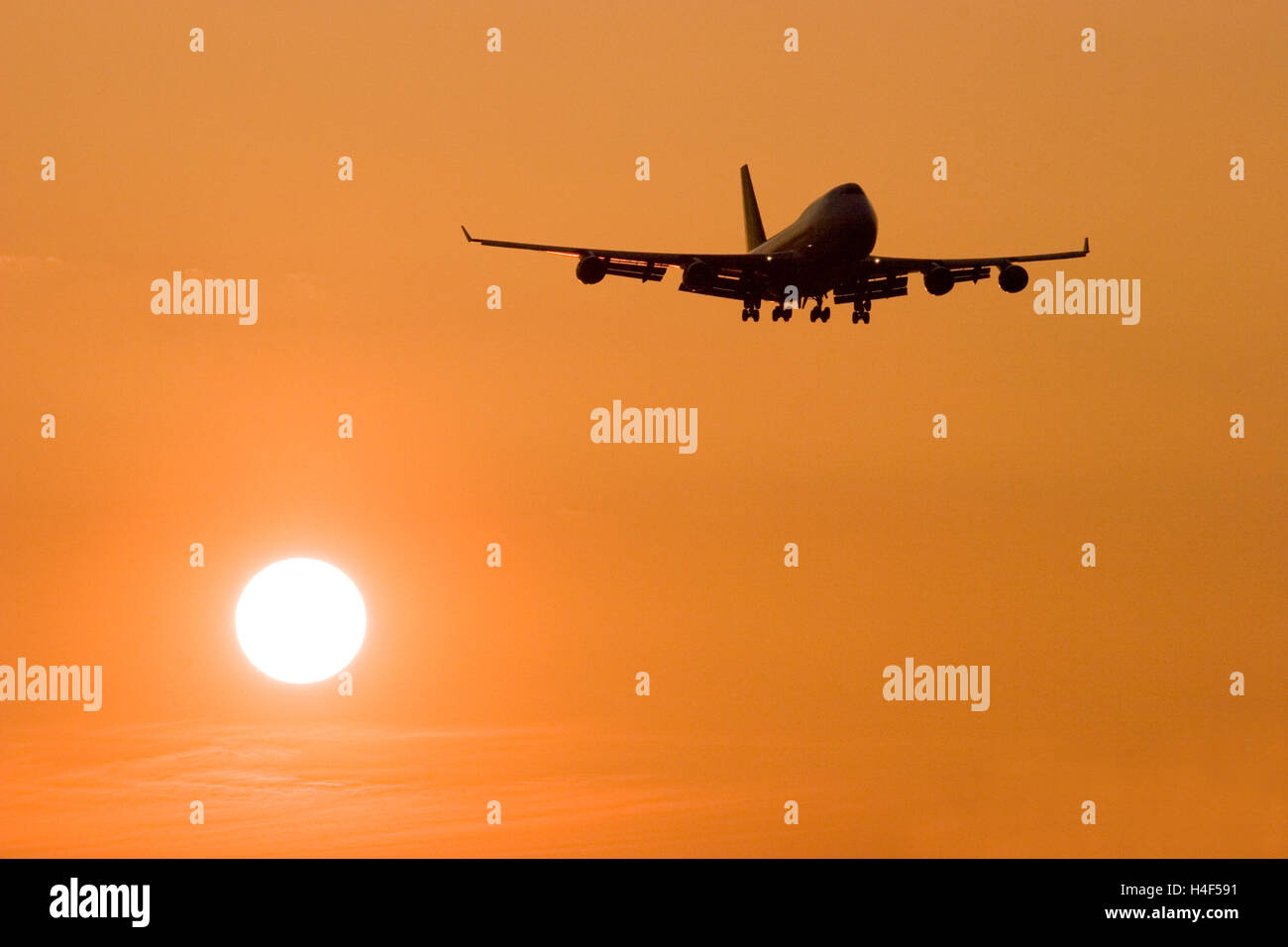 Boeing B747 High Resolution Stock Photography and Images - Alamy