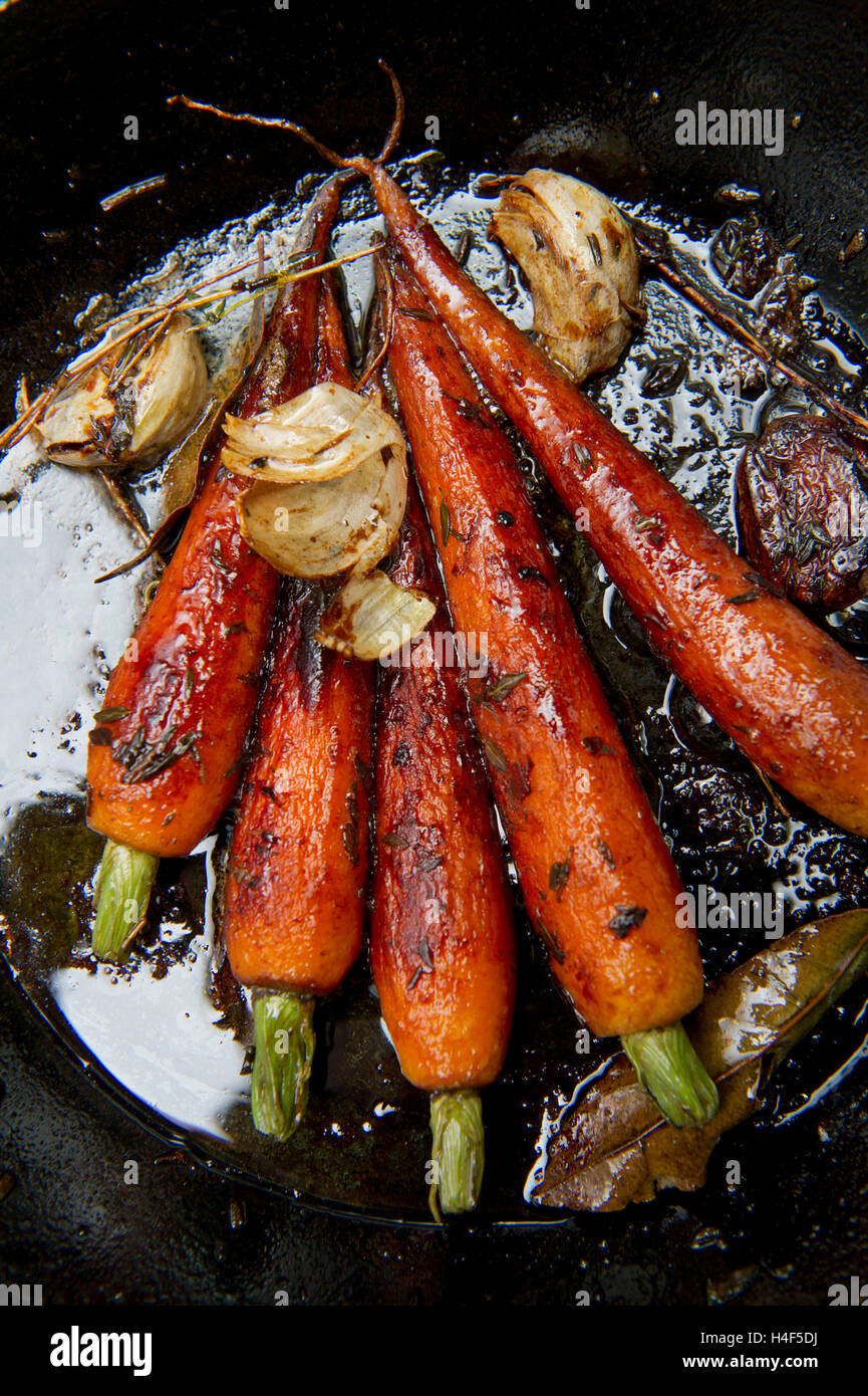 Shallow frying hi-res stock photography and images - Alamy