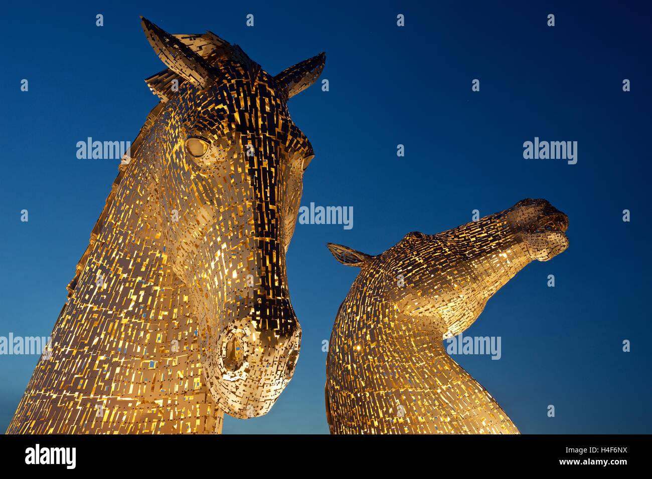 The Kelpies at night Stock Photo - Alamy