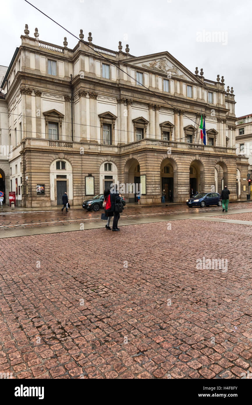La Scala opera house, Milan, Lombardy, Italy Stock Photo - Alamy