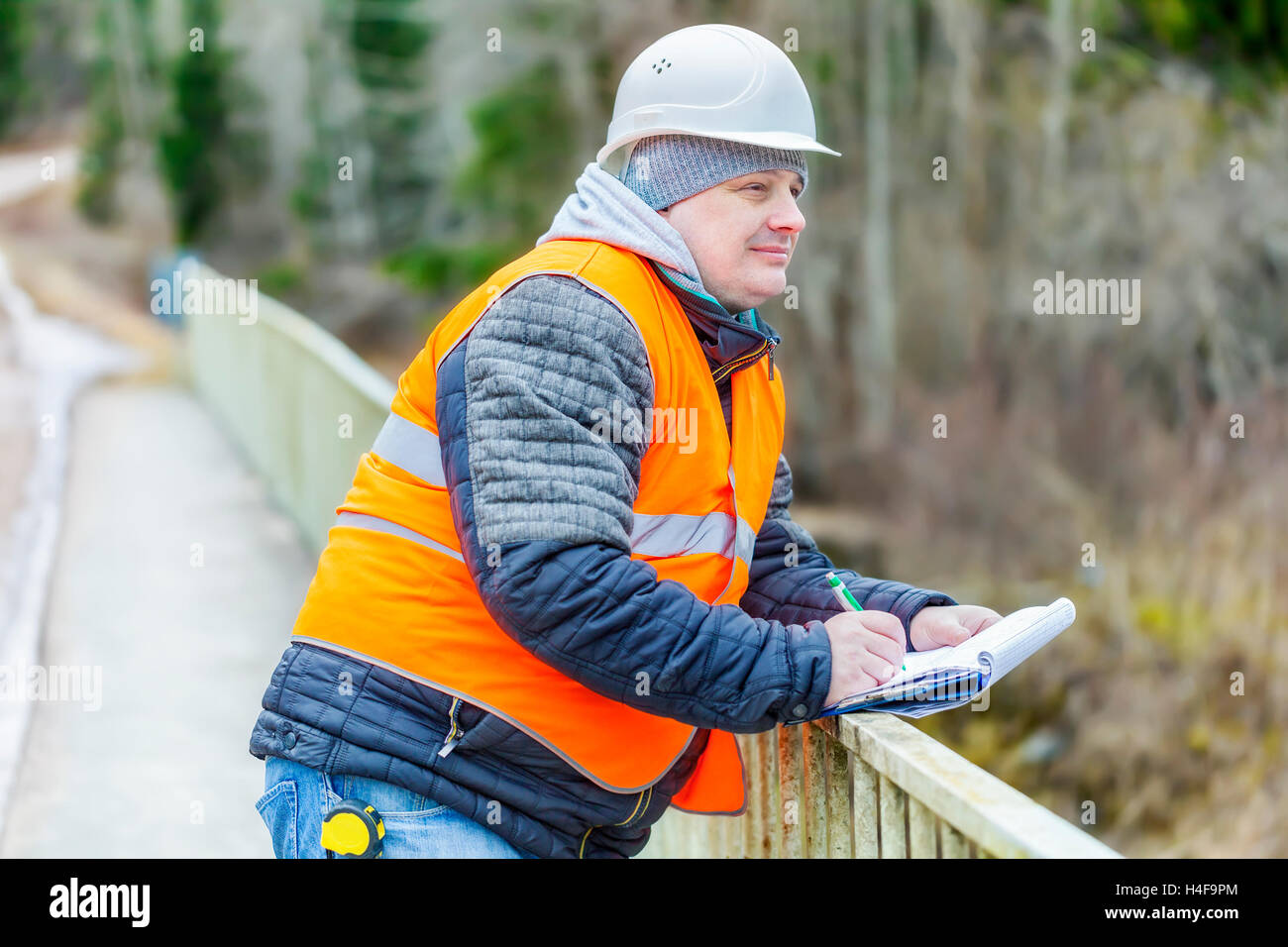 Bridge engineer hi-res stock photography and images - Alamy