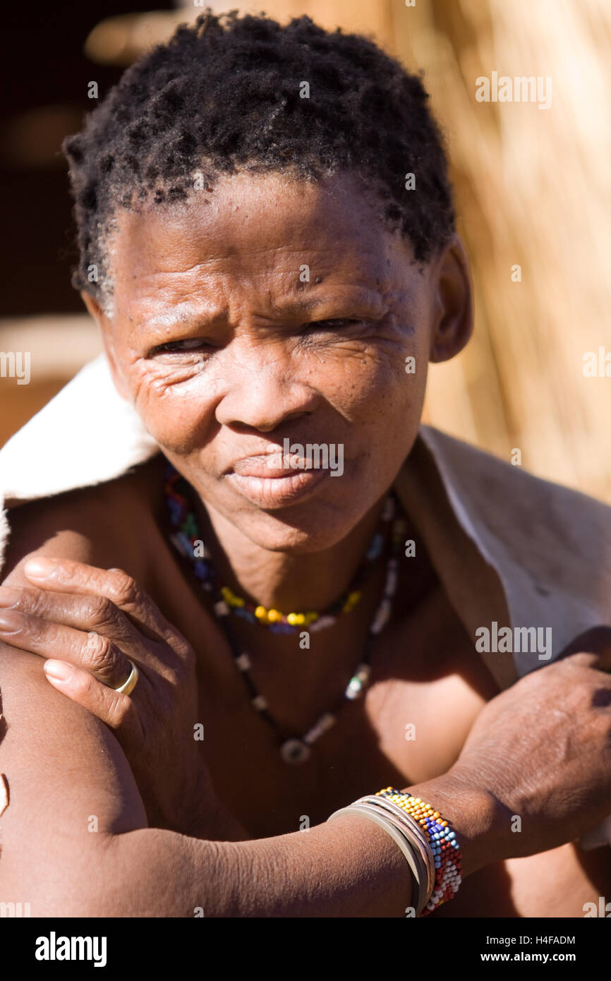 Bushman africa family hi-res stock photography and images - Alamy