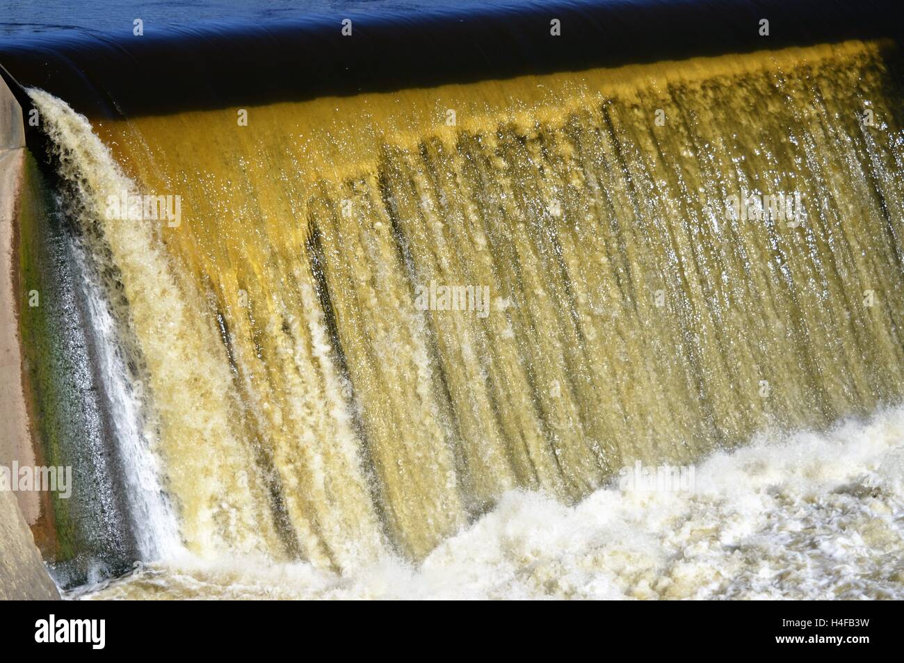 Waterfall at the Ford Dam in Minneapolis Minnesota Stock Photo - Alamy
