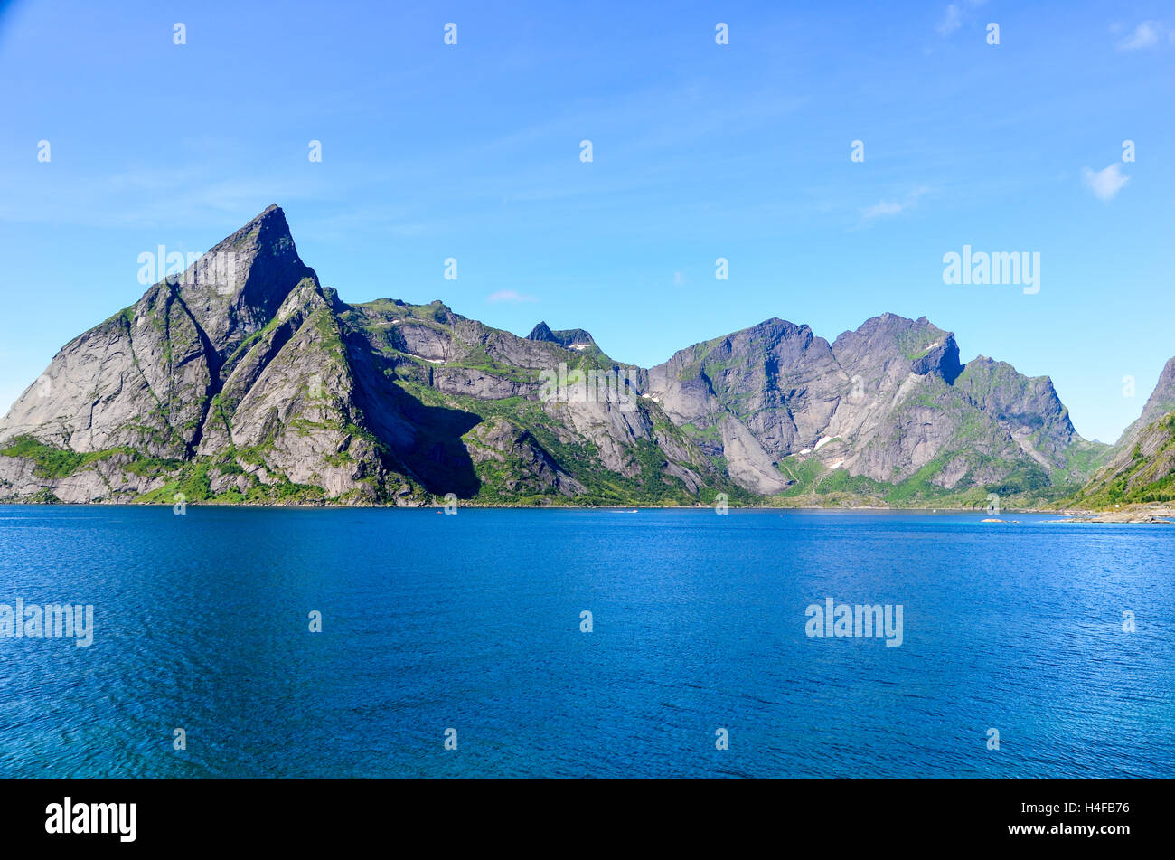 Reine norway hi-res stock photography and images - Alamy