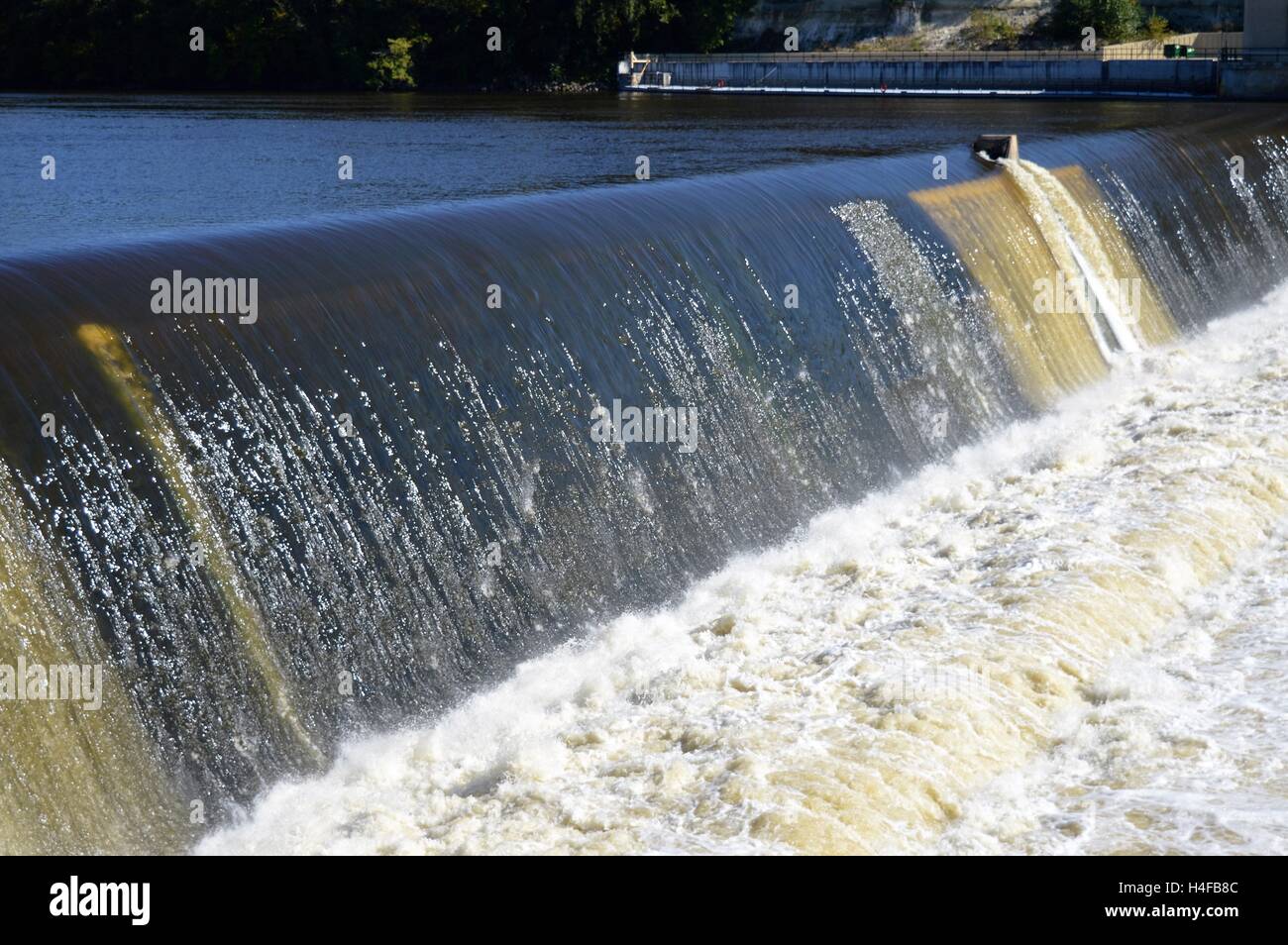 Waterfall at the Ford Dam in Minneapolis Minnesota Stock Photo - Alamy