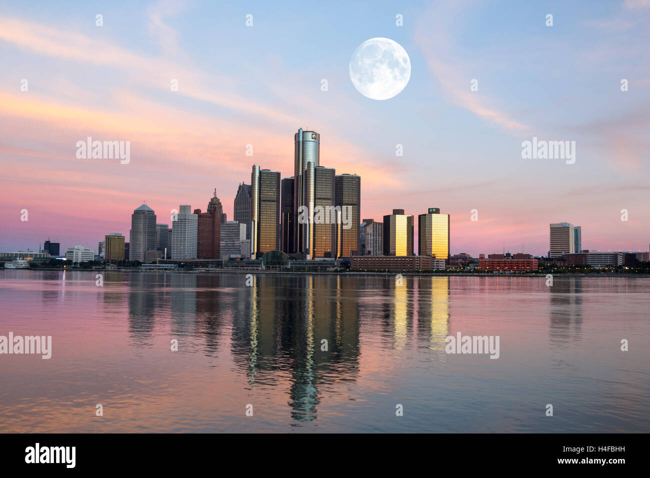 GM RENAISSANCE CENTER TOWERS (©JOHN PORTMAN 1977) DOWNTOWN SKYLINE ...