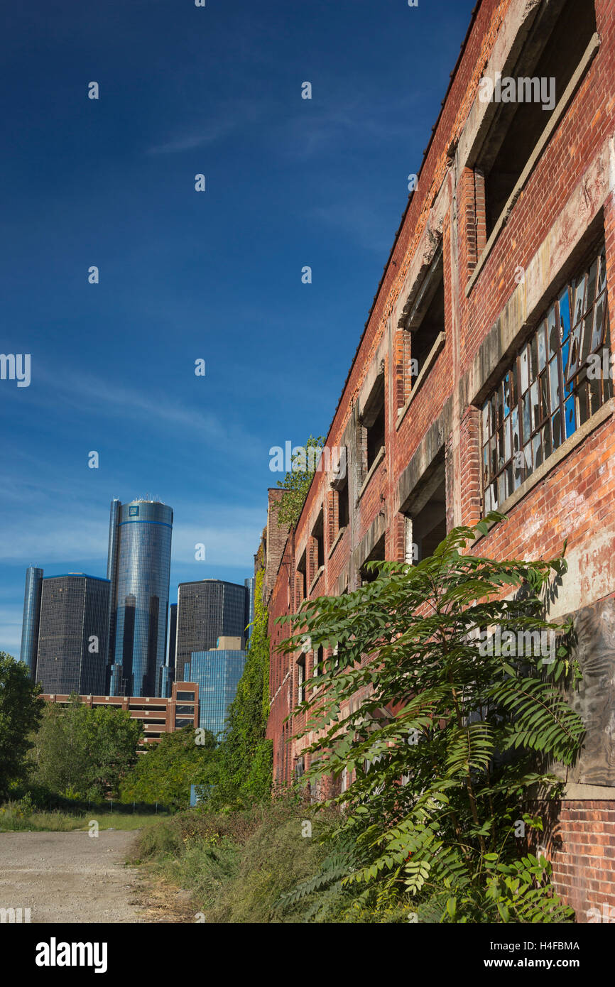 Abandoned detroit factory hi-res stock photography and images - Alamy