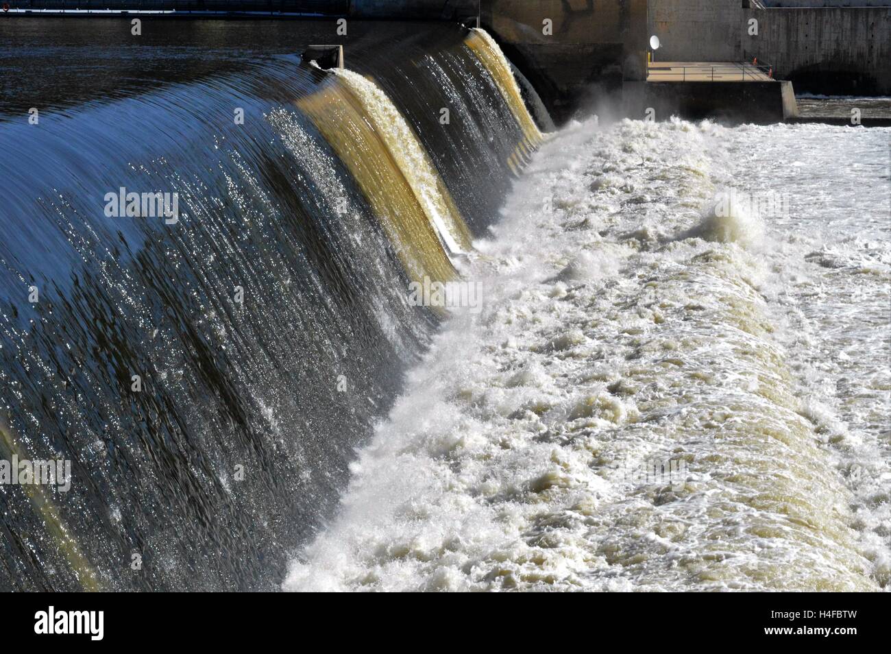 Waterfall at the Ford Dam in Minneapolis Minnesota Stock Photo - Alamy