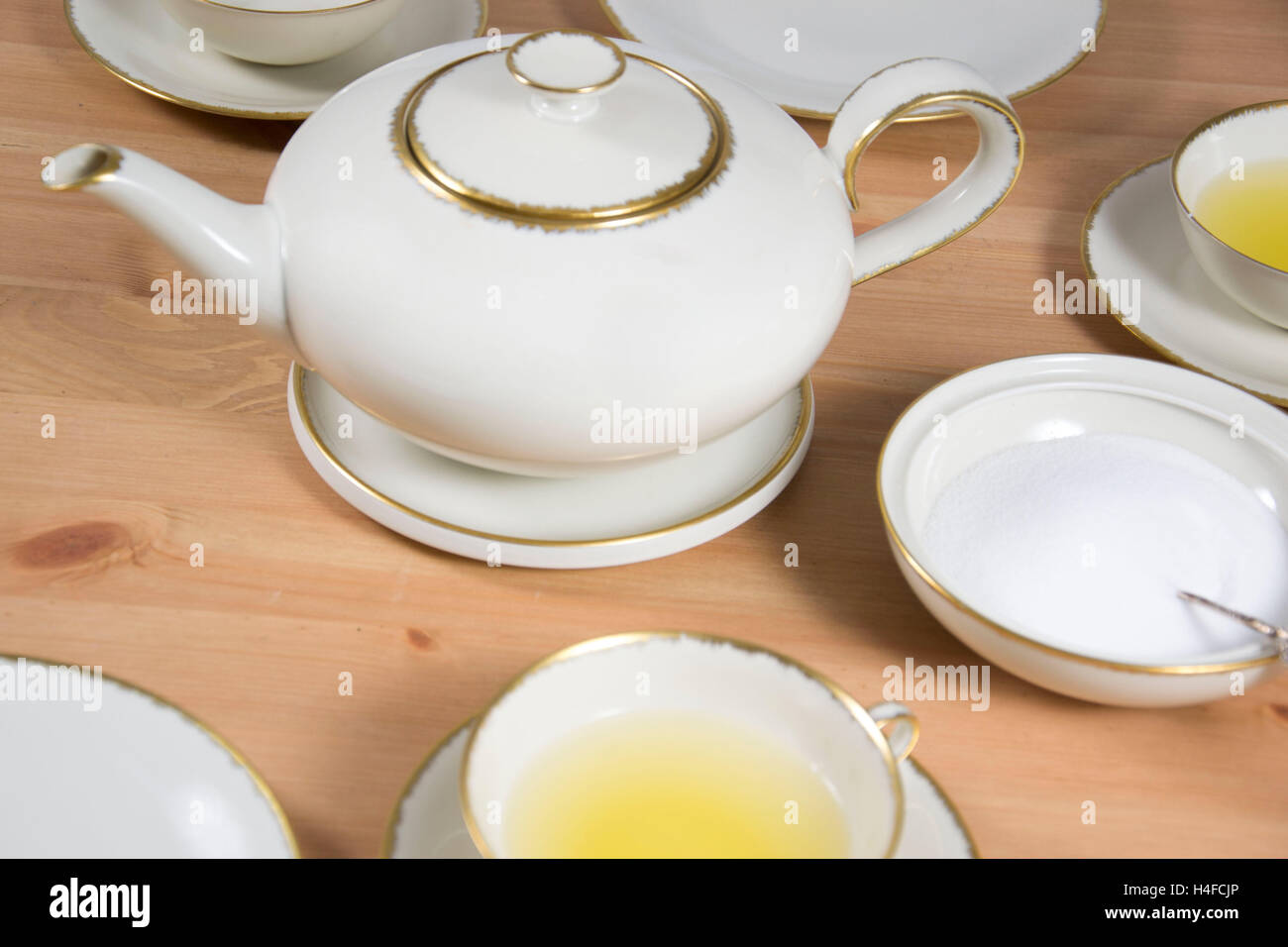 old fashiones tea service Stock Photo - Alamy