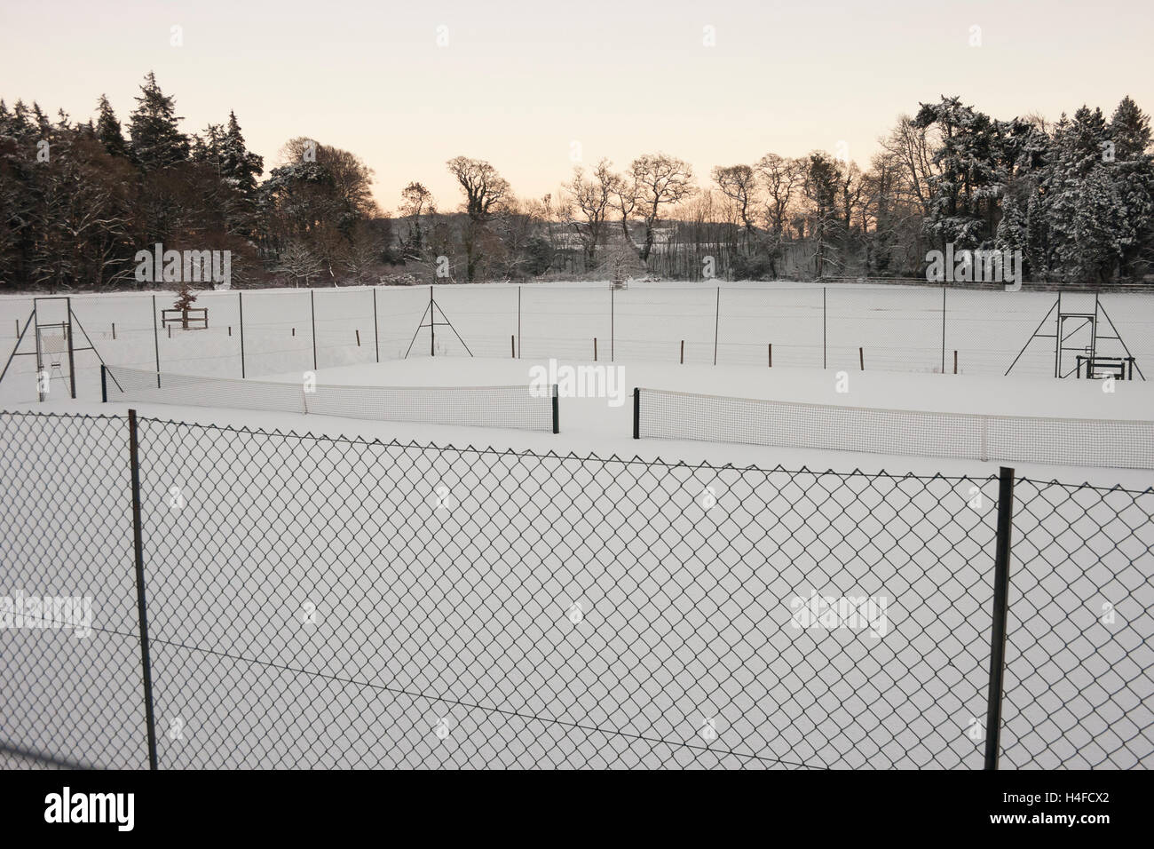 tennis court covered with snow Stock Photo - Alamy