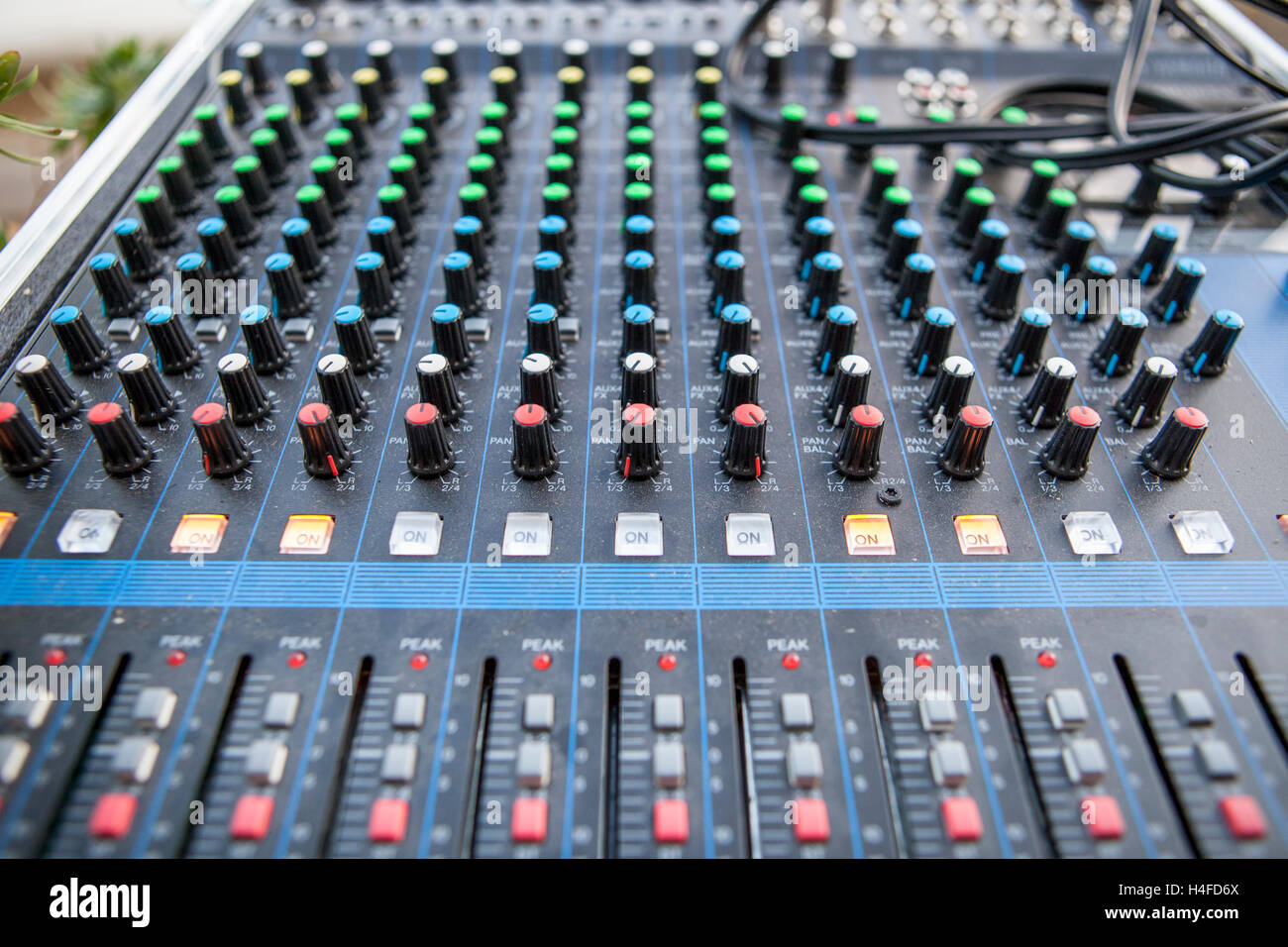 Sound board hi-res stock photography and images - Alamy