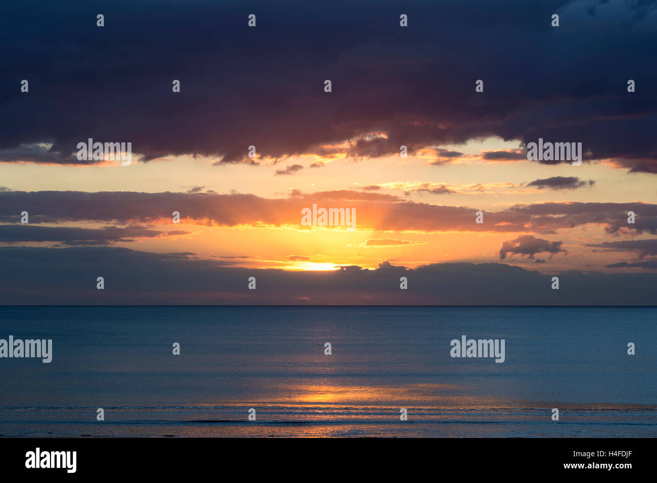 Sea seaside british english holiday wales hi-res stock photography and ...