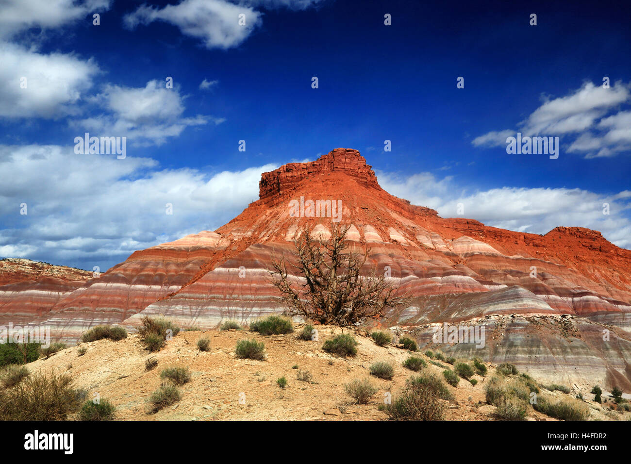Western cliffs of the cemetery hi-res stock photography and images - Alamy