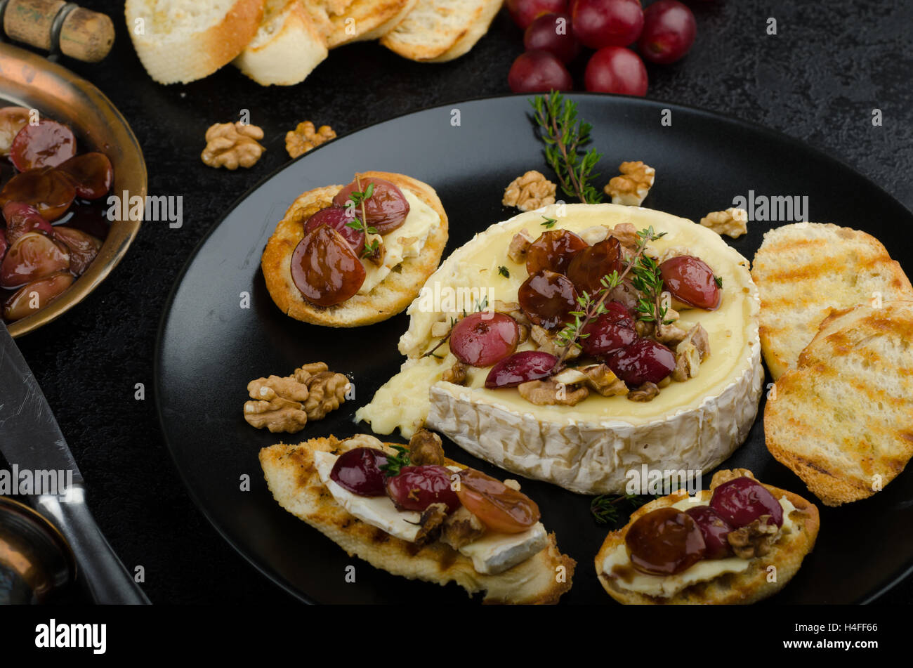 Brie baguette cranberry hi-res stock photography and images - Alamy