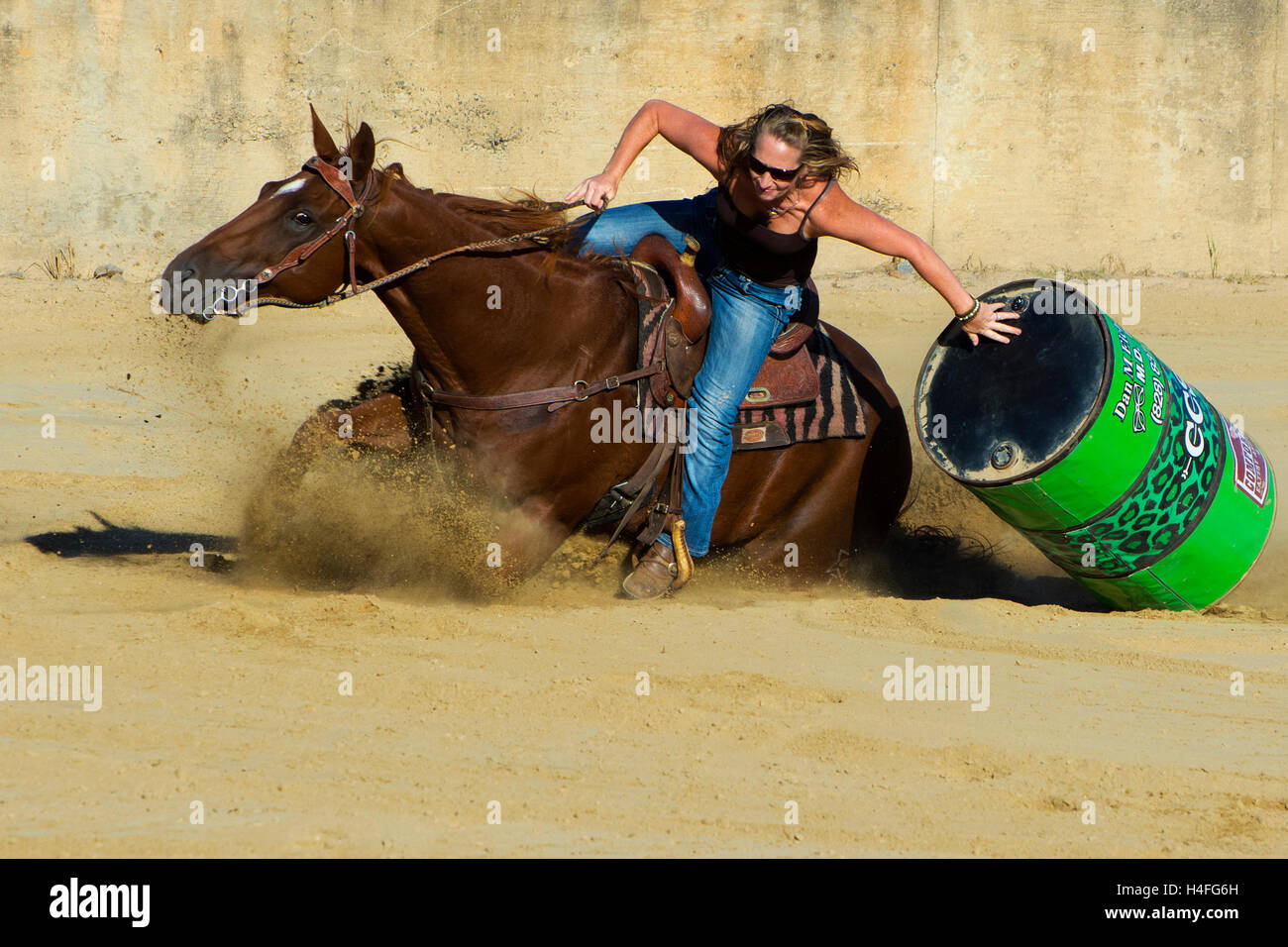 Horse barrel race rodeo hi-res stock photography and images - Alamy
