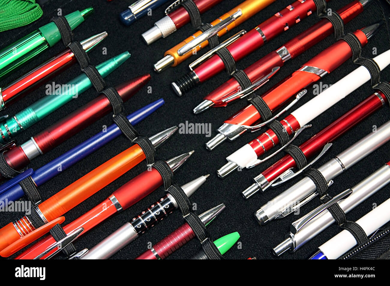 Types of pens hi-res stock photography and images - Alamy