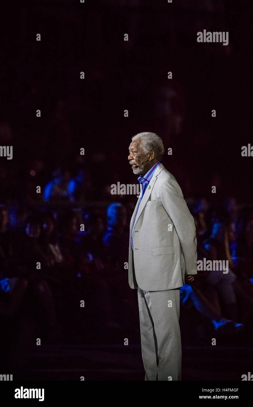 Morgan Freeman speaking to the audience during the Invictus Games ...