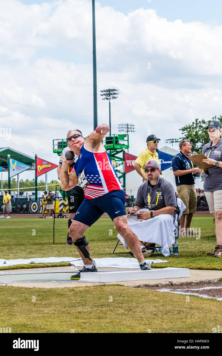 Israel "DT" Del Toro, of the USA, competes in the shot put event during ...