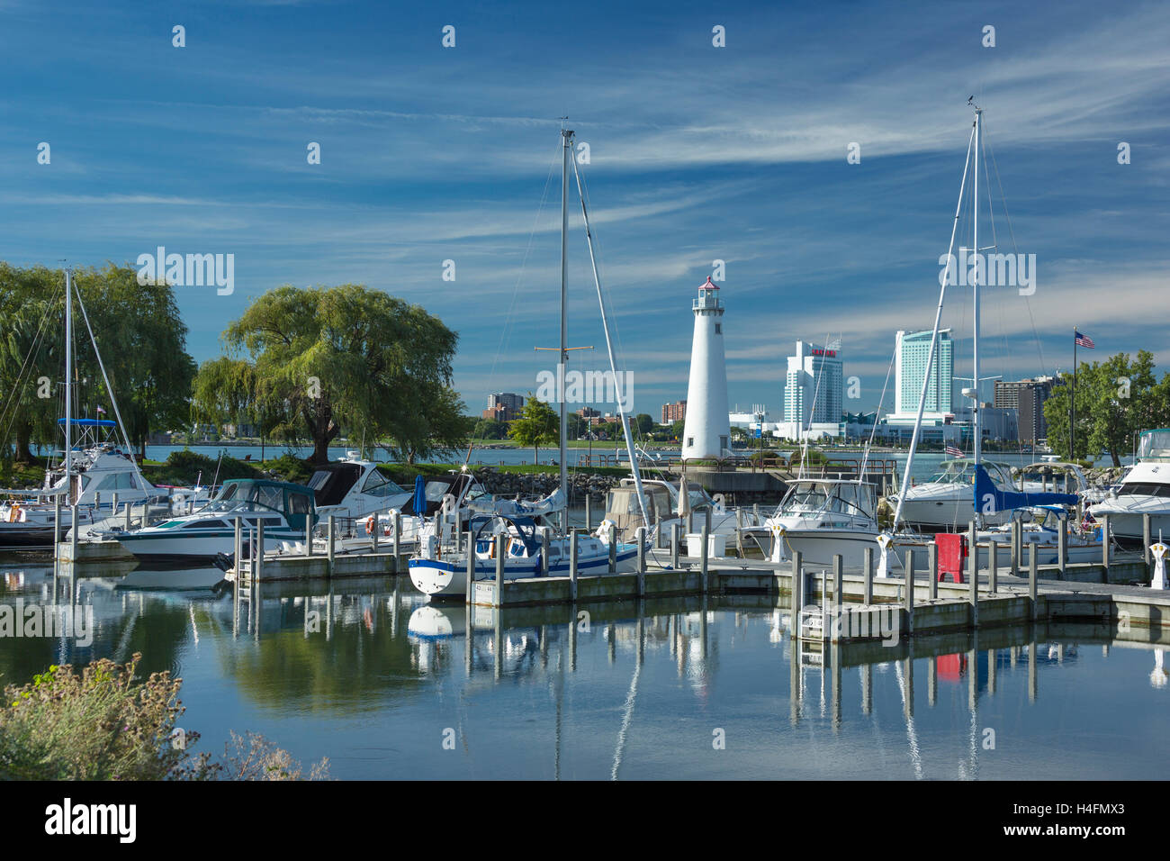 HARBOR WILLIAM MILLIKEN STATE PARK DETROIT RIVER MICHIGAN USA Stock ...