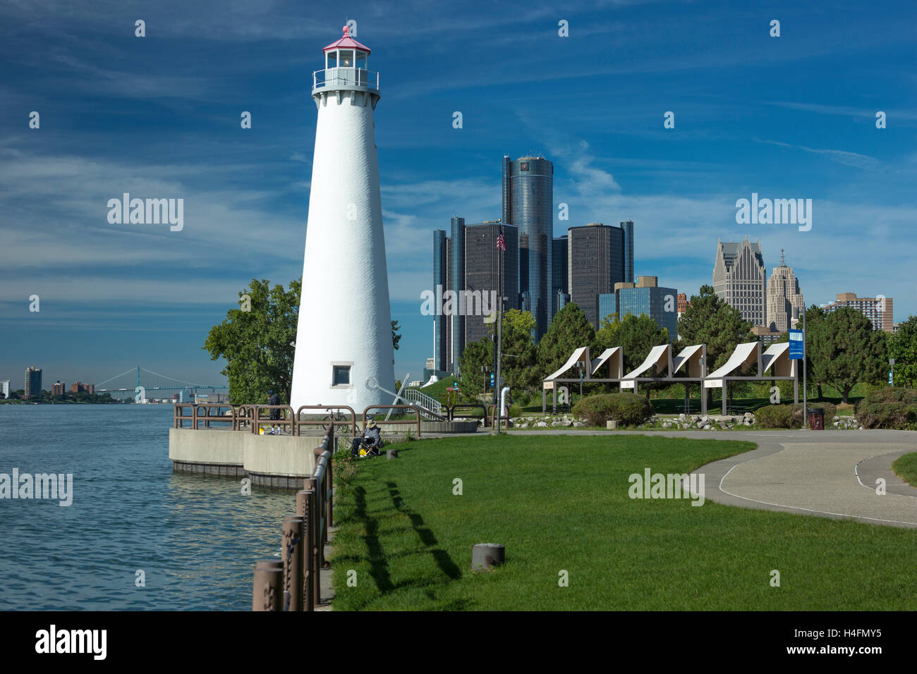 DOWNTOWN DETROIT SKYLINE FROM LIGHTHOUSE WILLIAM MILLIKEN STATE PARK ...