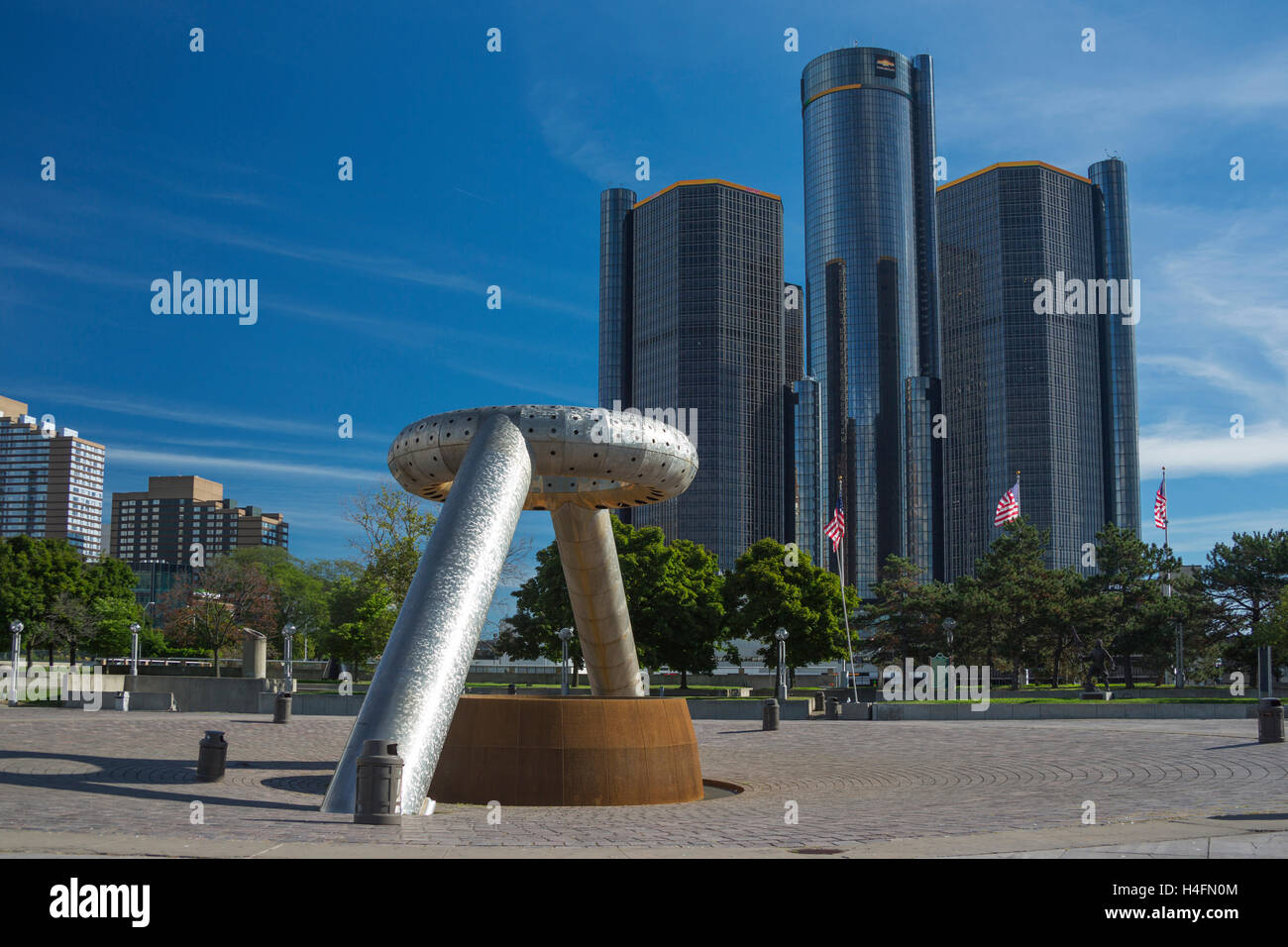 GM RENAISSANCE CENTER TOWERS( ©JOHN PORTMAN 1977) DODGE FOUNTAIN HART ...