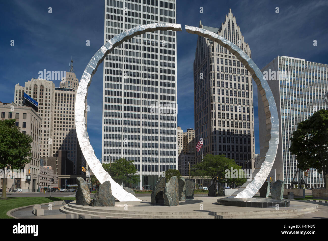 TRANSCENDING LABOR LEGACY MONUMENT ARCH (©DAVID BARR/SERGIO DI GIUSTI ...