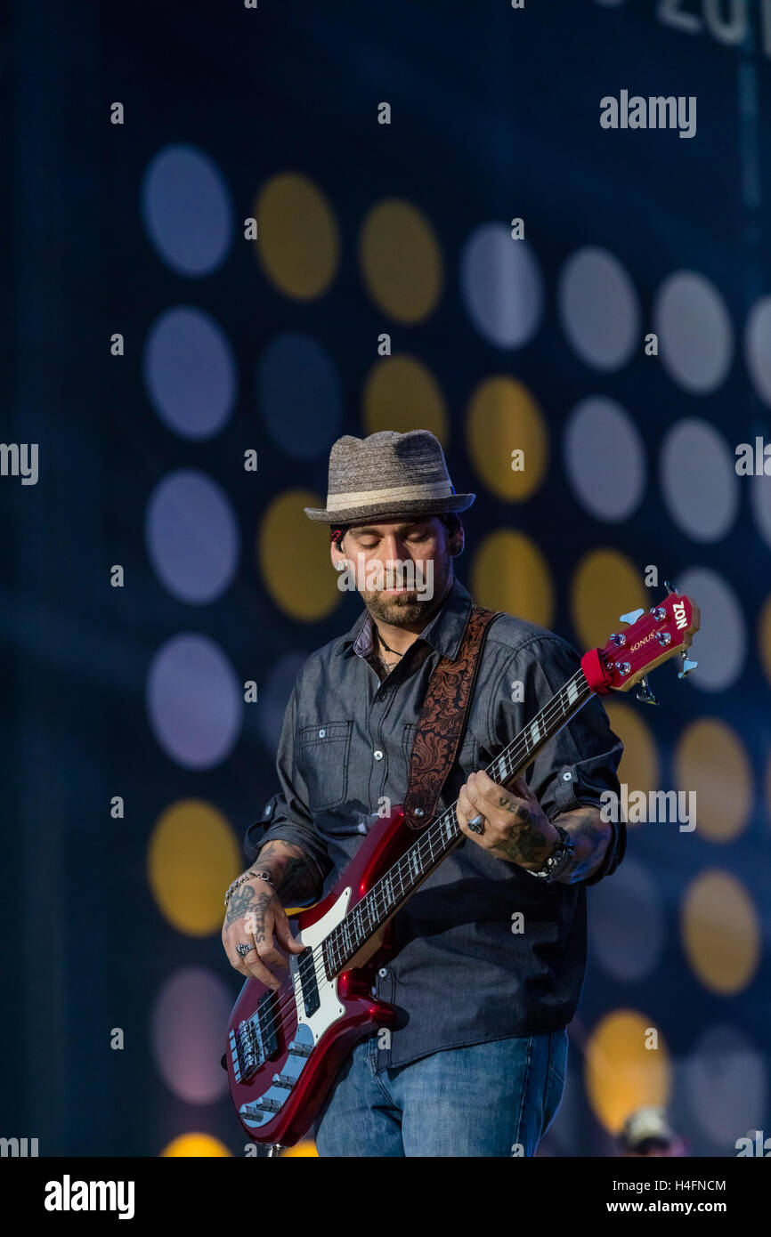 Jared Jones, of the band Vetted, performs at the Closing Ceremony for ...
