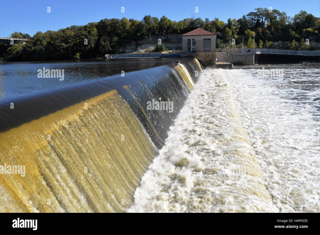 Waterfall at the Ford Dam in Minneapolis Minnesota Stock Photo - Alamy