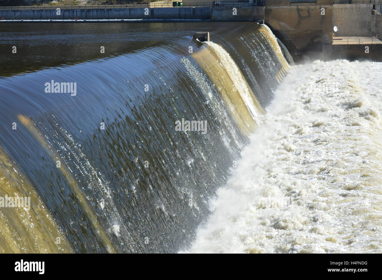 Waterfall at the Ford Dam in Minneapolis Minnesota Stock Photo - Alamy