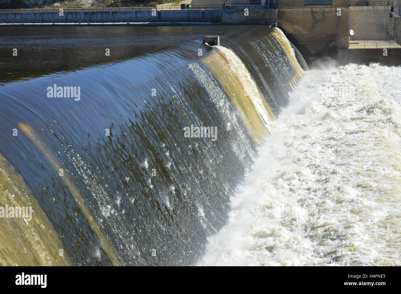 Waterfall at the Ford Dam in Minneapolis Minnesota Stock Photo - Alamy