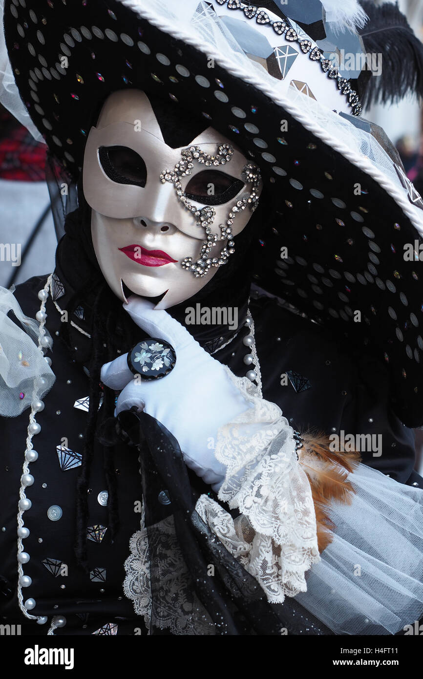 Black and white mask, Venice, Italy Stock Photo - Alamy