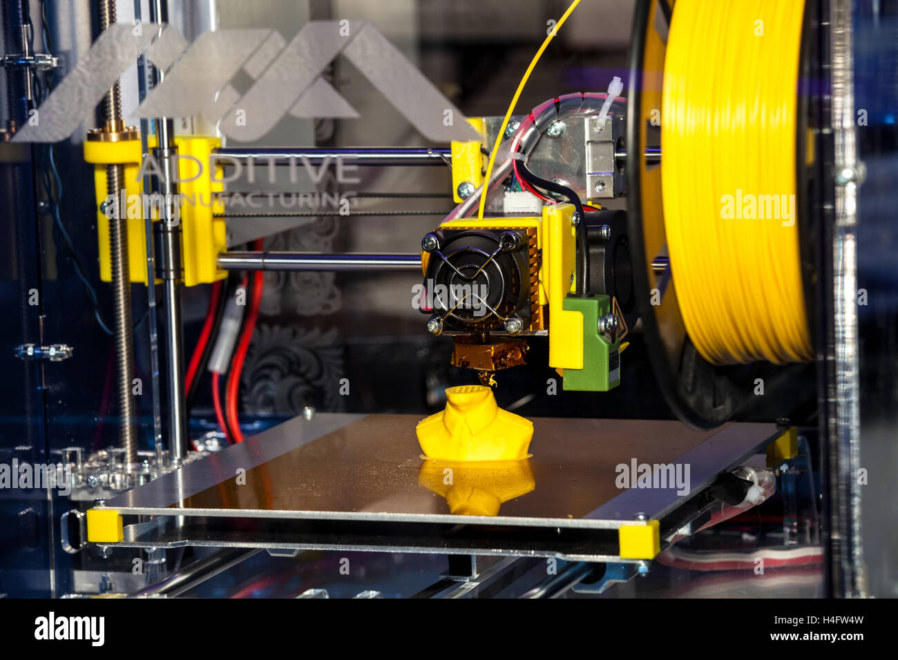Working 3d printer Stock Photo - Alamy