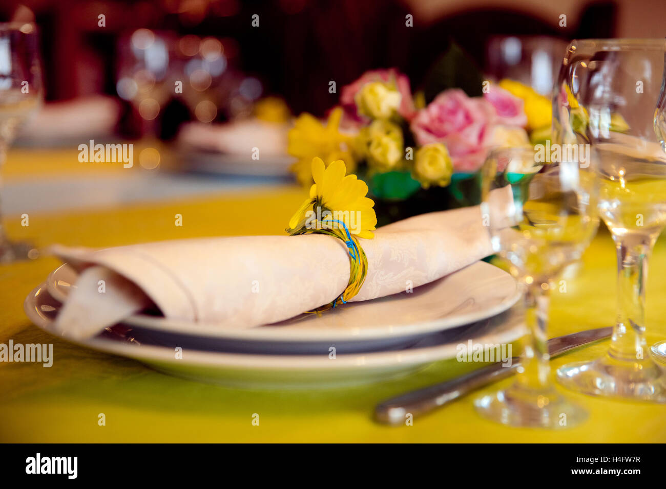 Table setting view Stock Photo - Alamy