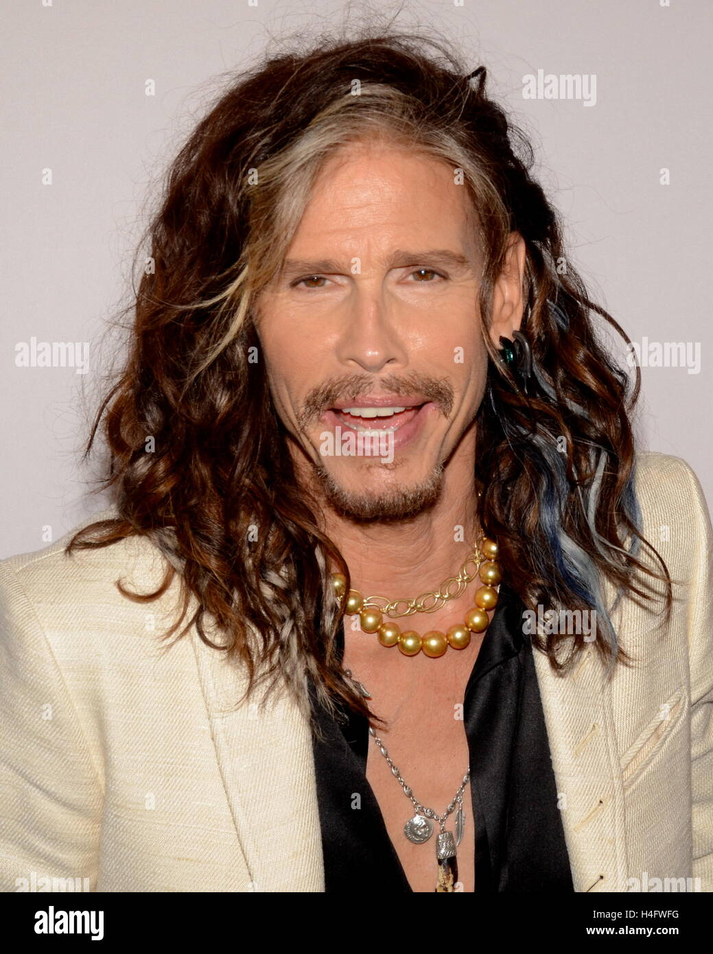 Steven Tyler arrives at The Humane Society Of The United States' To The ...