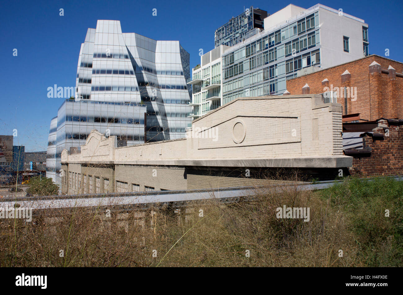 Chelsea high line hi-res stock photography and images - Alamy
