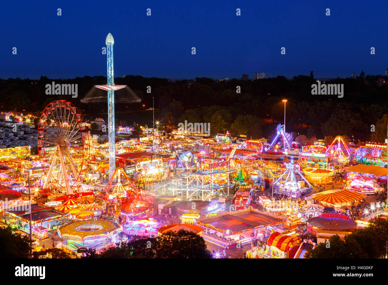 Goose Fair carnival on the Forest Recreation Ground Stock Photo - Alamy