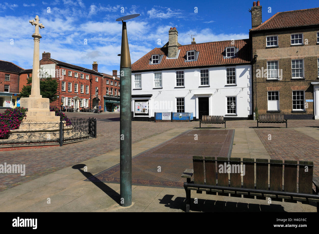 Summer, Market Square, Fakenham town, Norfolk County, England, UK Stock ...