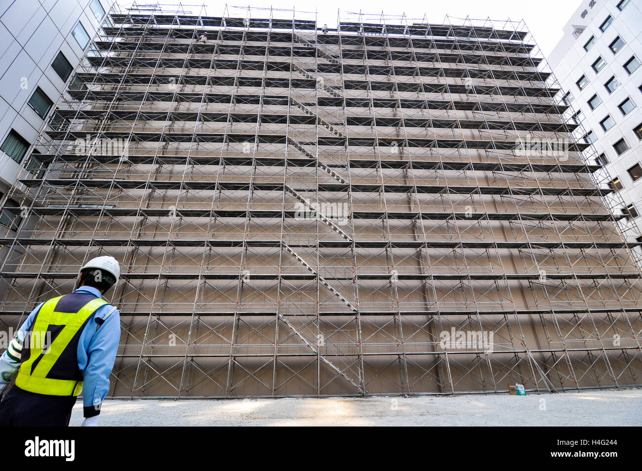 A building being constructed in Osaka, Japan Stock Photo - Alamy