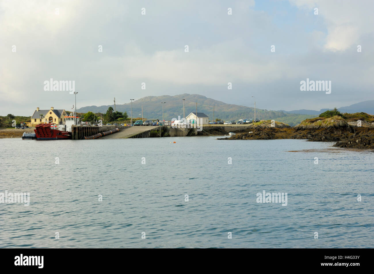 Bere Island Ferry Coming in to Bere Island Stock Photo - Alamy